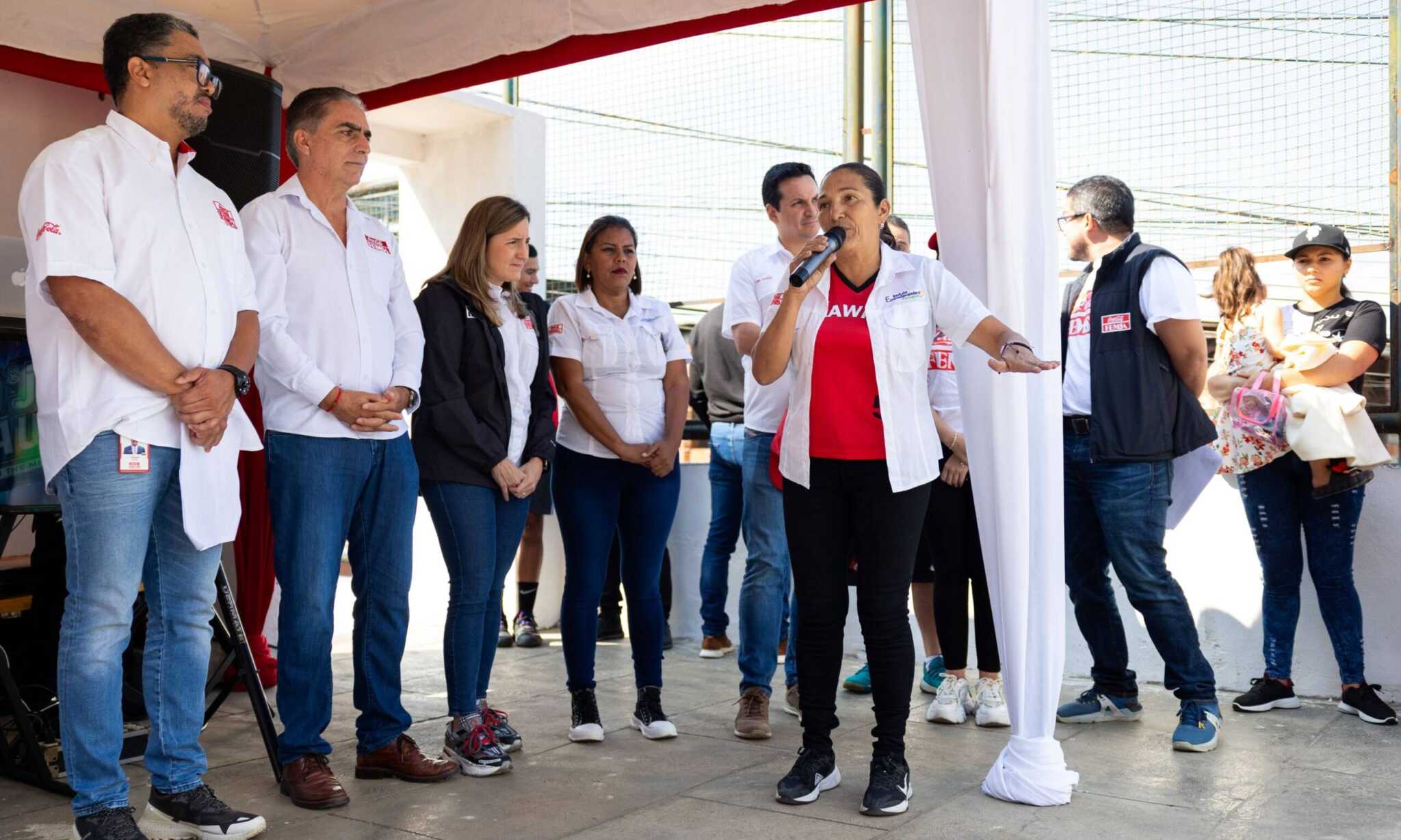 Coca-Cola Femsa de Venezuela reinaugura cancha de usos múltiples en la ...