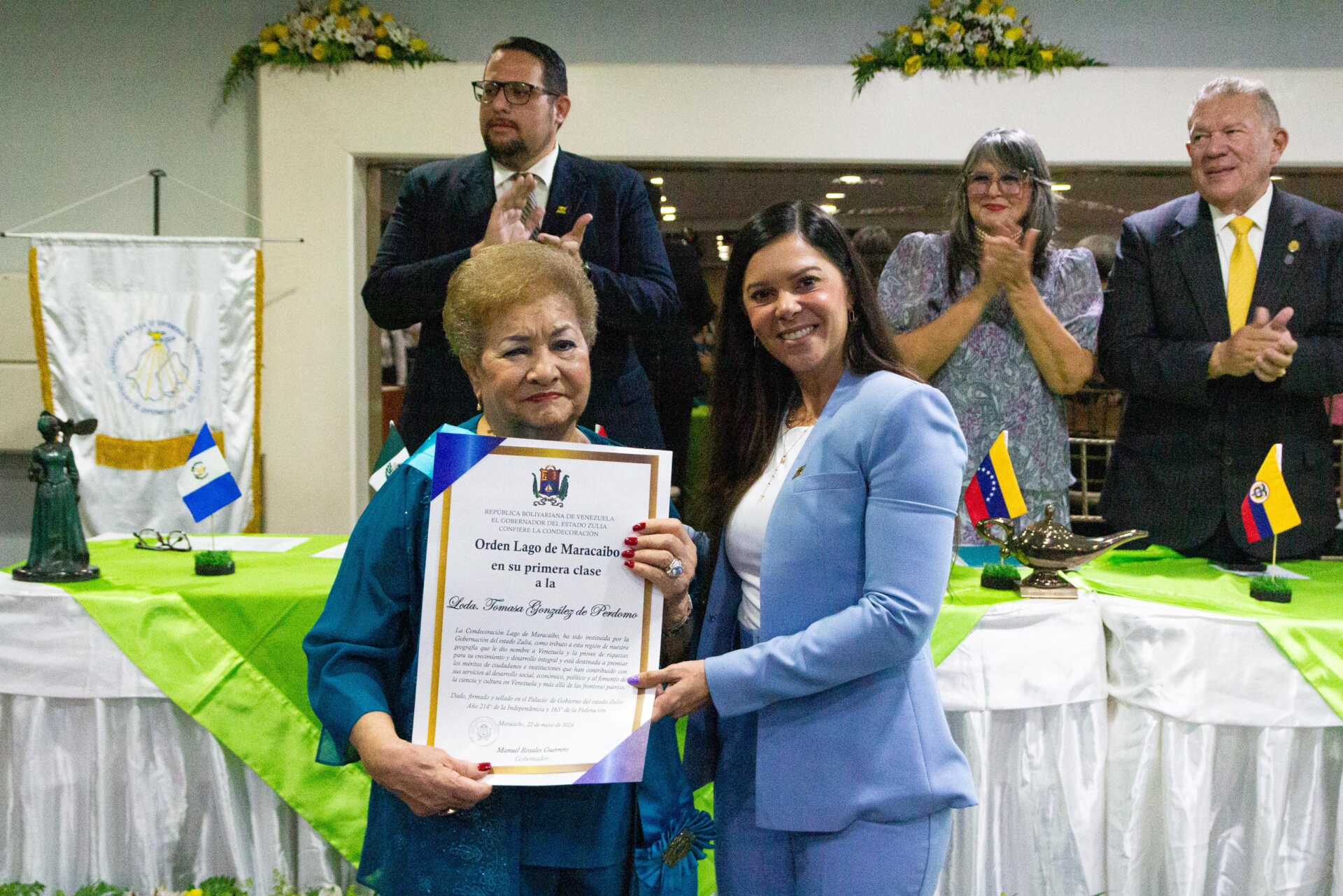 Gobernación confiere Orden Lago de Maracaibo a María Tomasa González de ...