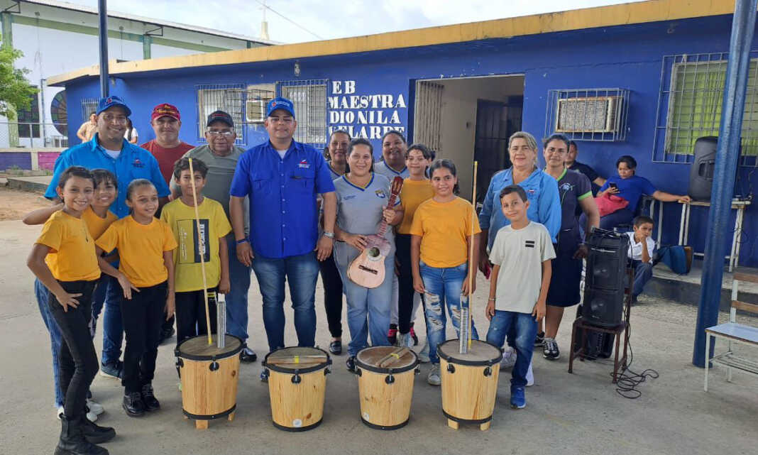 Gobernación entrega kits de instrumentos gaiteros en Machiques y ...