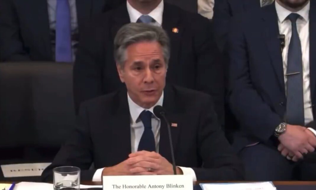 Blinken confirma que “está sobre la mesa” cancelar licencias petroleras ...