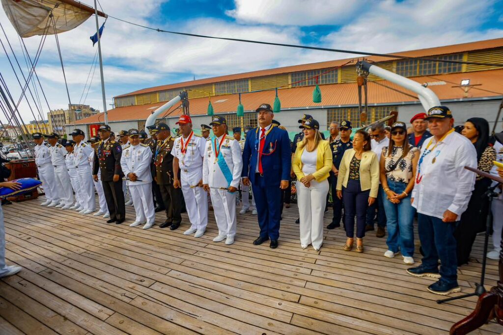 Buque Escuela Simón Bolívar puede visitarse hasta el jueves en ...