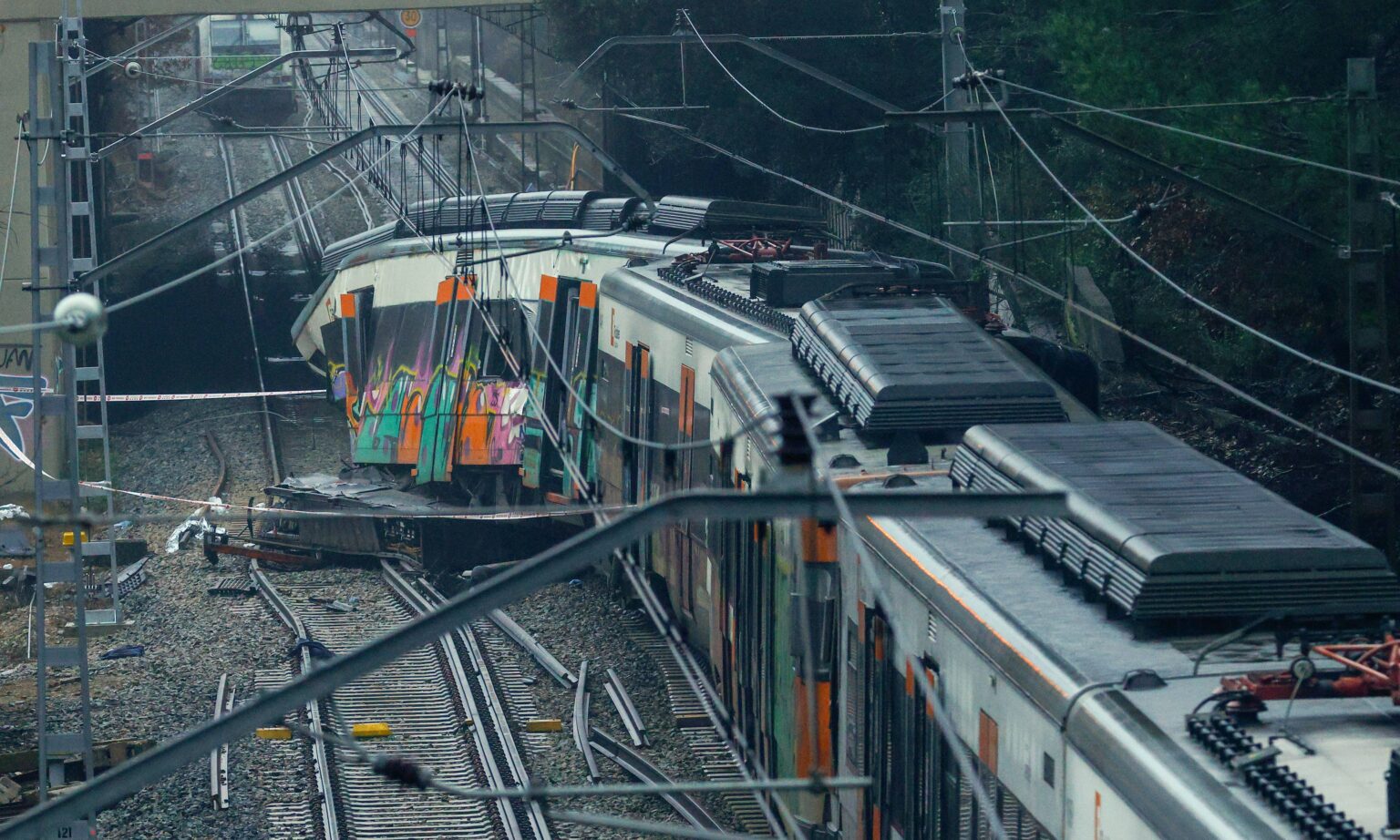 Un muerto y 37 heridos deja otro accidente de tren en España - La Verdad